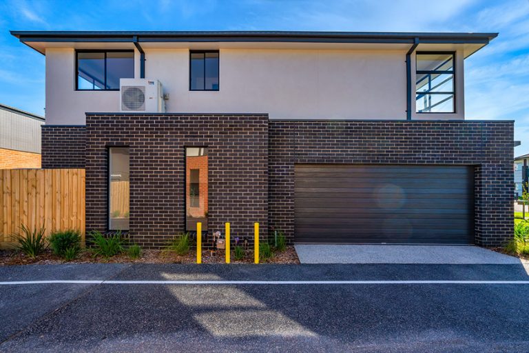 Sectional Garage Doors | Panel Lift-Safe Garage Doors